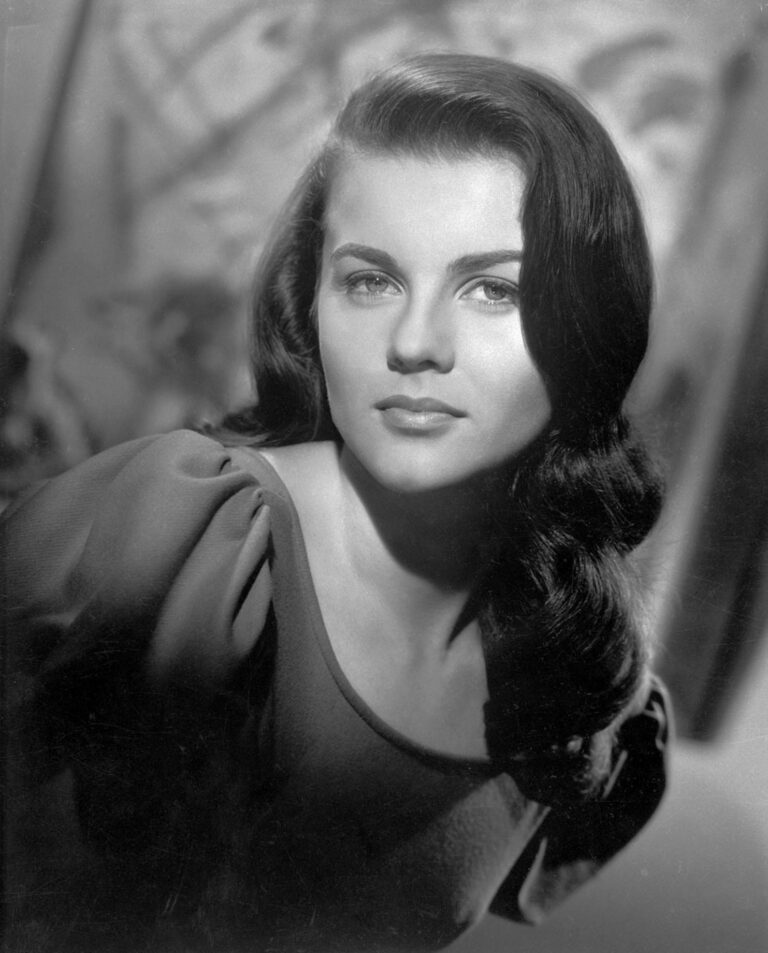 Classic Beauty: Ann-Margret – Splendid Isolation