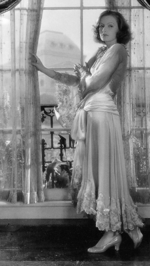 Classic Beauty: Greta Garbo – Splendid Isolation